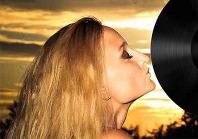 Hire a World-Class DJ as Event Entertainment – Book Now!