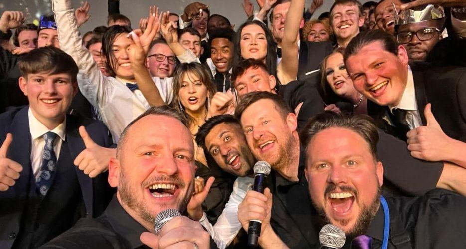 Silver Service Singers | Booking Agent & Contact Details