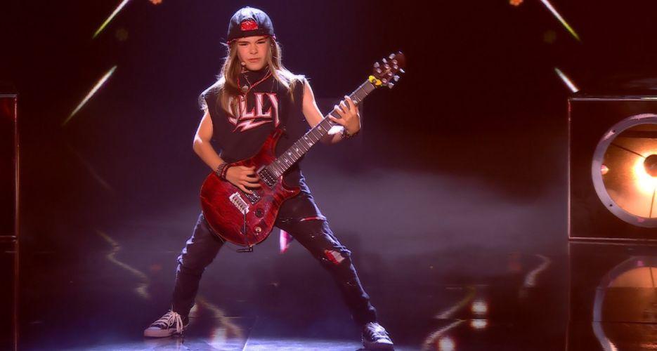 “THE BOY WHO SET PARIS ON FIRE!” — 12-Year-Old Guitar Prodigy Olly ...